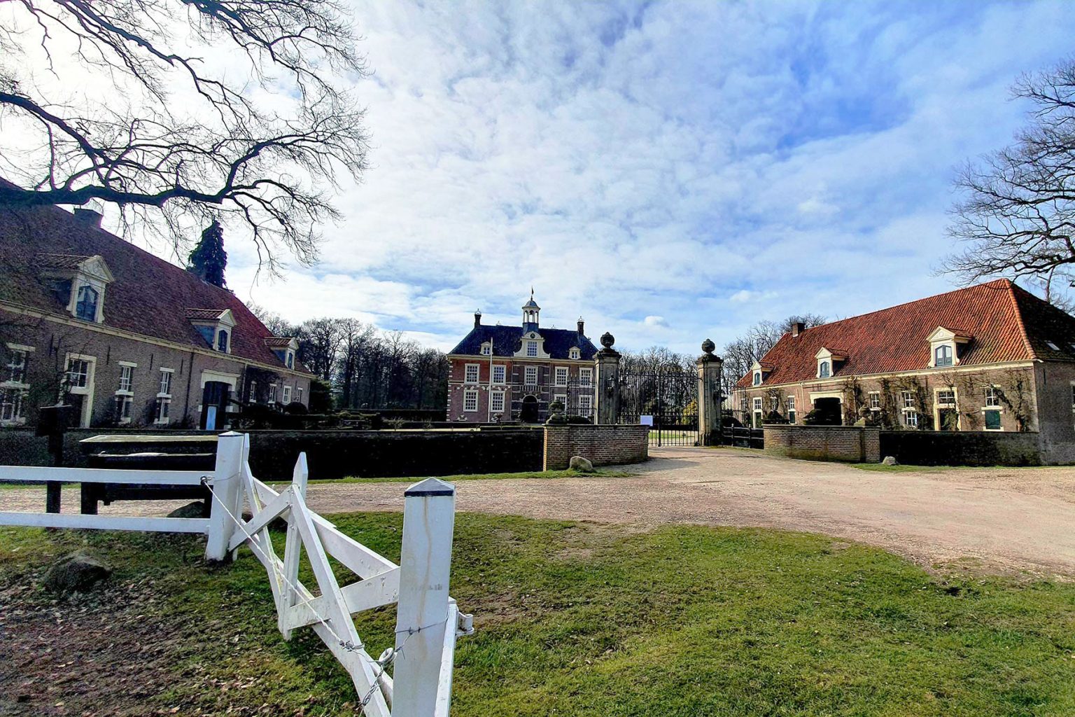 Diepenheim wandeling: het kleinste stadje van Overijssel | REiSREPORT